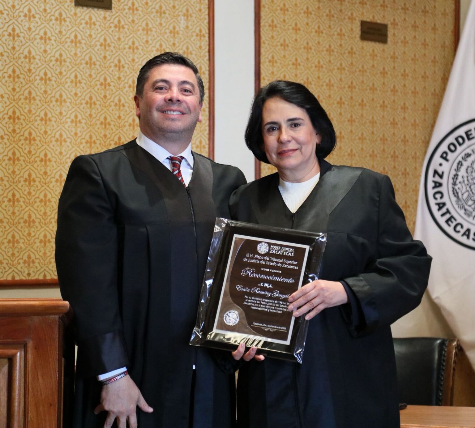 Emotiva despedida para seis magistrados y 31 jueces del Poder Judicial ...